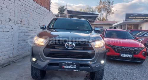Toyota Hilux CD 4x4 Diesel 2022 Camioneta Doble Cabina en Cuenca, Azuay ...