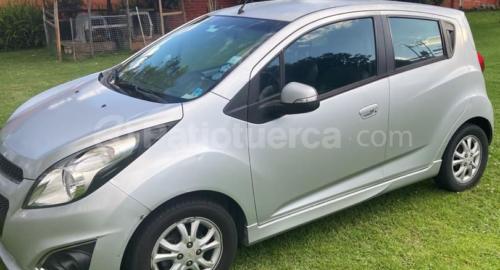 Chevrolet Spark GT 2014 Hatchback (5 Puertas) en Quito, Pichincha ...