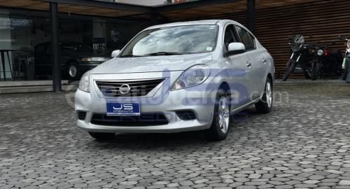 Nissan Versa 2014 Sedán en Cuenca, Azuay-Comprar usado en PatioTuerca ...