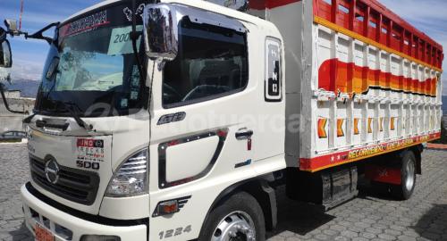 Hino GD 2008 Camión Mediano (6 a 15 ton) en Cuenca, Azuay-Comprar usado ...