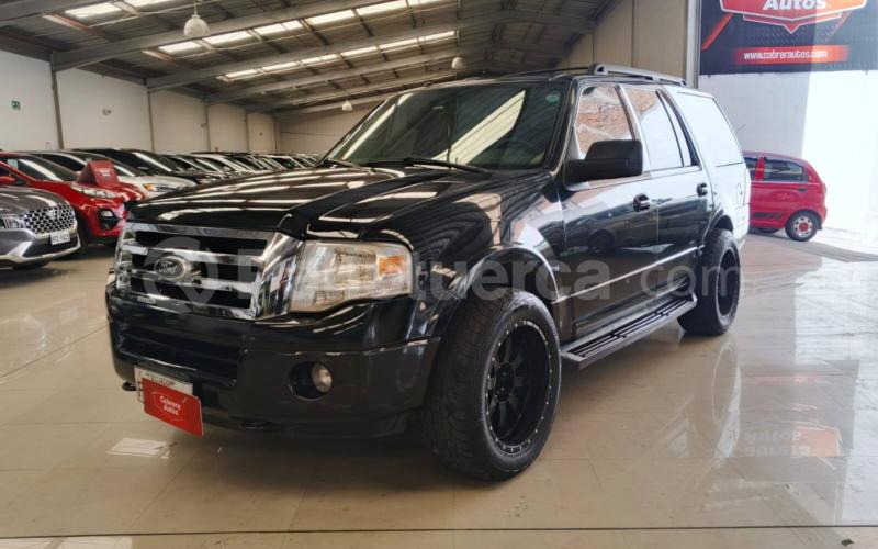 Cabrera Autos | Ford Expedition XLT 2014