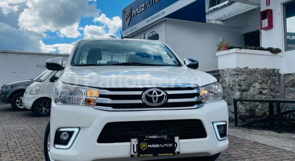 Toyota Hilux CD 4x2 2019 Camioneta Doble Cabina en Cuenca, Azuay ...