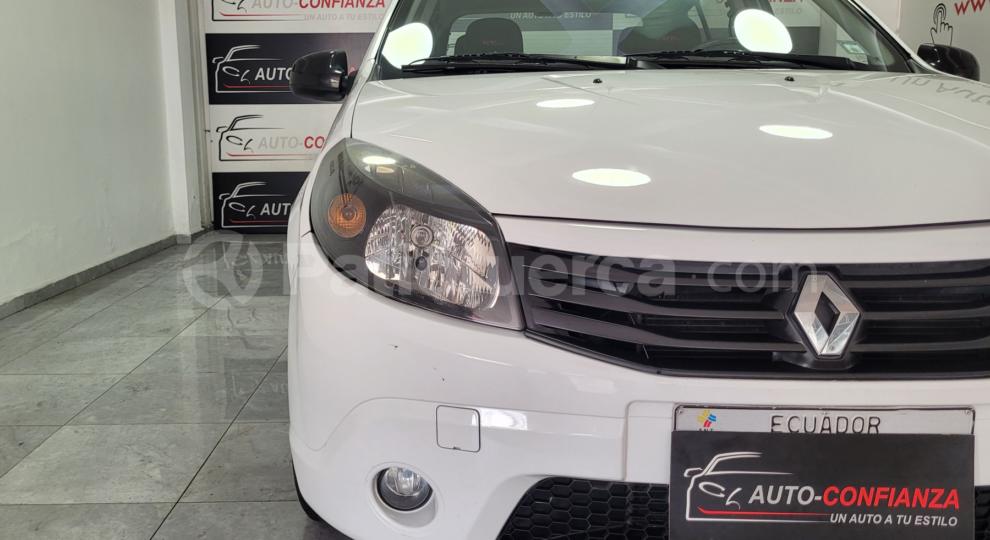 Renault Sandero Dynamic 2012 Hatchback (5 Puertas) en Quito, Pichincha ...