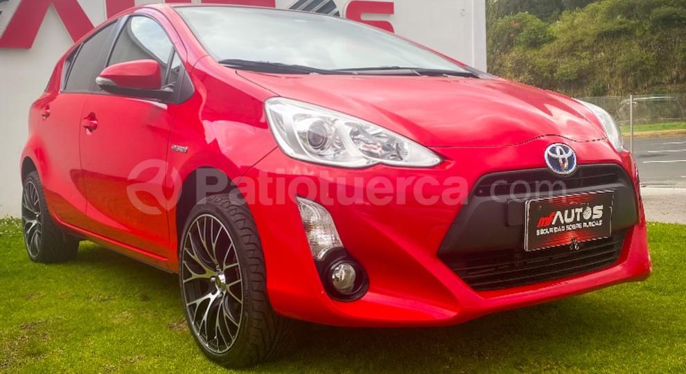 Toyota Prius C Sport 2017 Hatchback (5 Puertas) en Otavalo, Imbabura ...