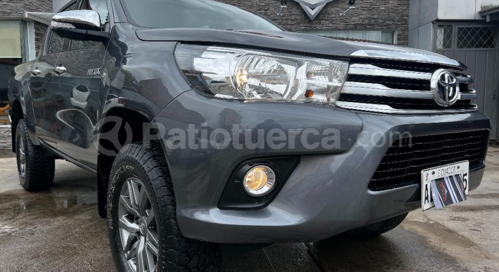 Toyota Hilux SR5 2017 Camioneta Doble Cabina en Cuenca, Azuay-Comprar ...