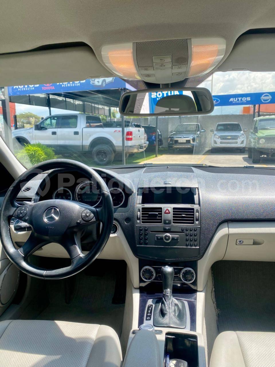 Mercedes Benz C200 CGI 2010 Sedán en Quito, Pichincha- - Patiotuerca