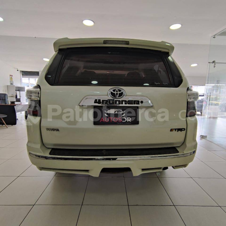 Toyota 4Runner 2010 Todoterreno en Quito, Pichincha- - Patiotuerca